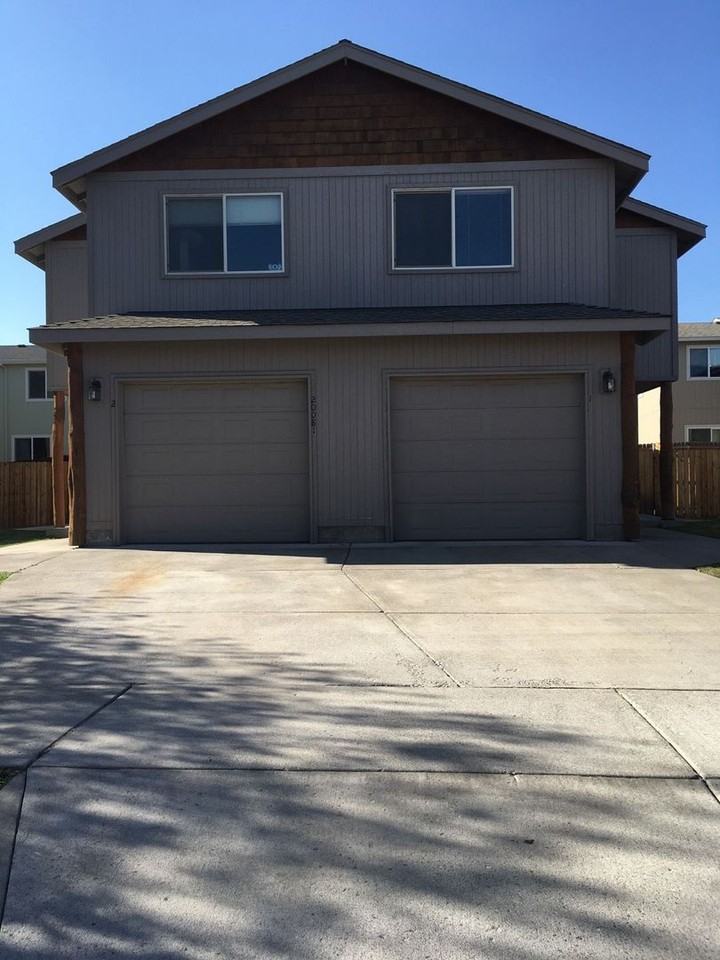 p20081 - 20081 Porter Pl, Bend, OR 97702 - Apartment for Rent | PadMapper