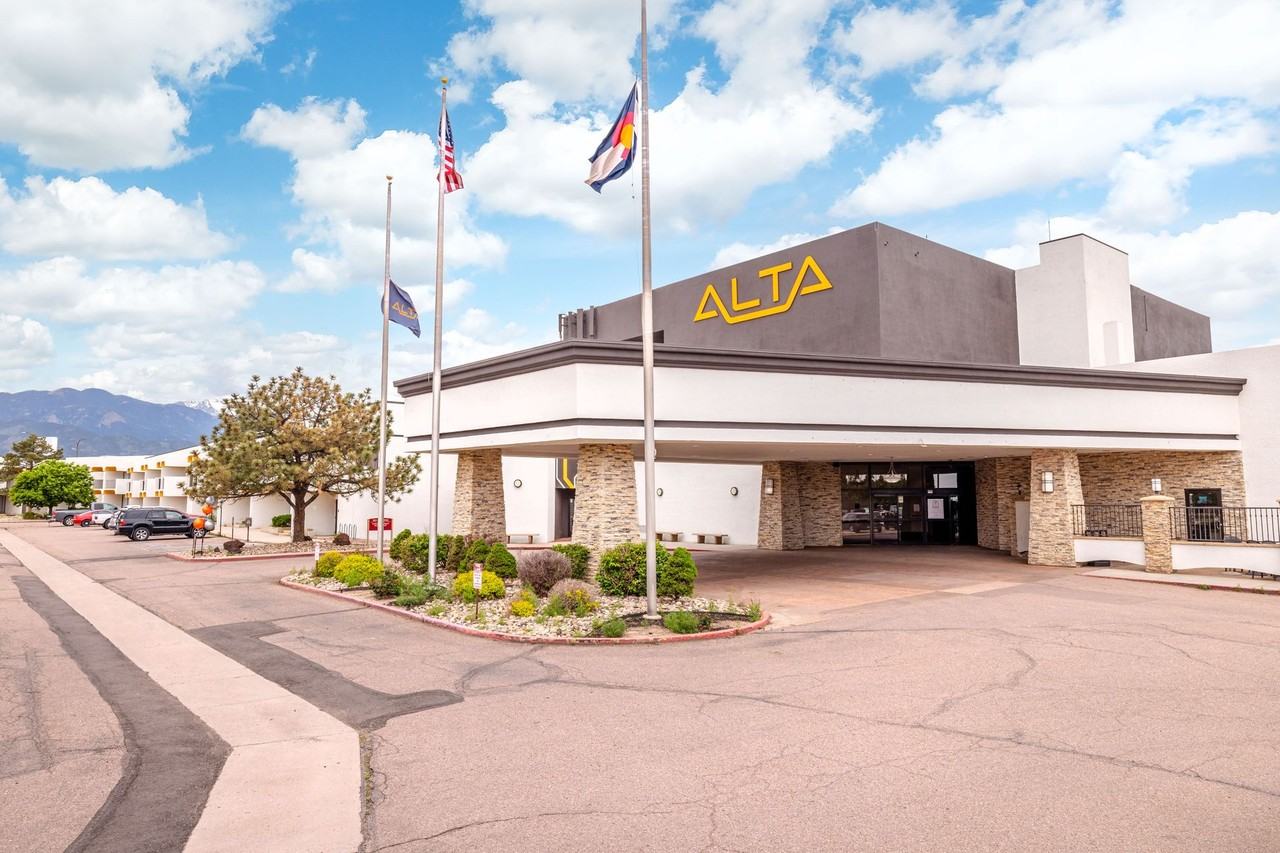 *Most Affordable Apartments in Colorado Springs * Pet Friendly * Alta ...
