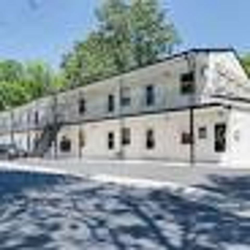 Brand-New 2 Bedroom - Newly Renovated, Ready for Move In!!! Apartments ...