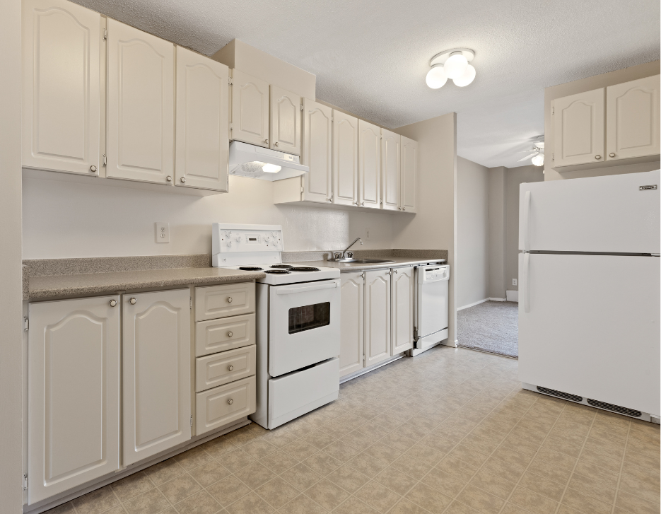 Castleview Apartments - 1755 1755 Frobisher Lane, Ottawa, ON K1G 3T6 ...