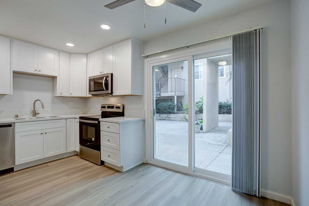 501 N. Ditmar Street Apartments - 501 N Ditmar St, Oceanside, CA 92054 ...