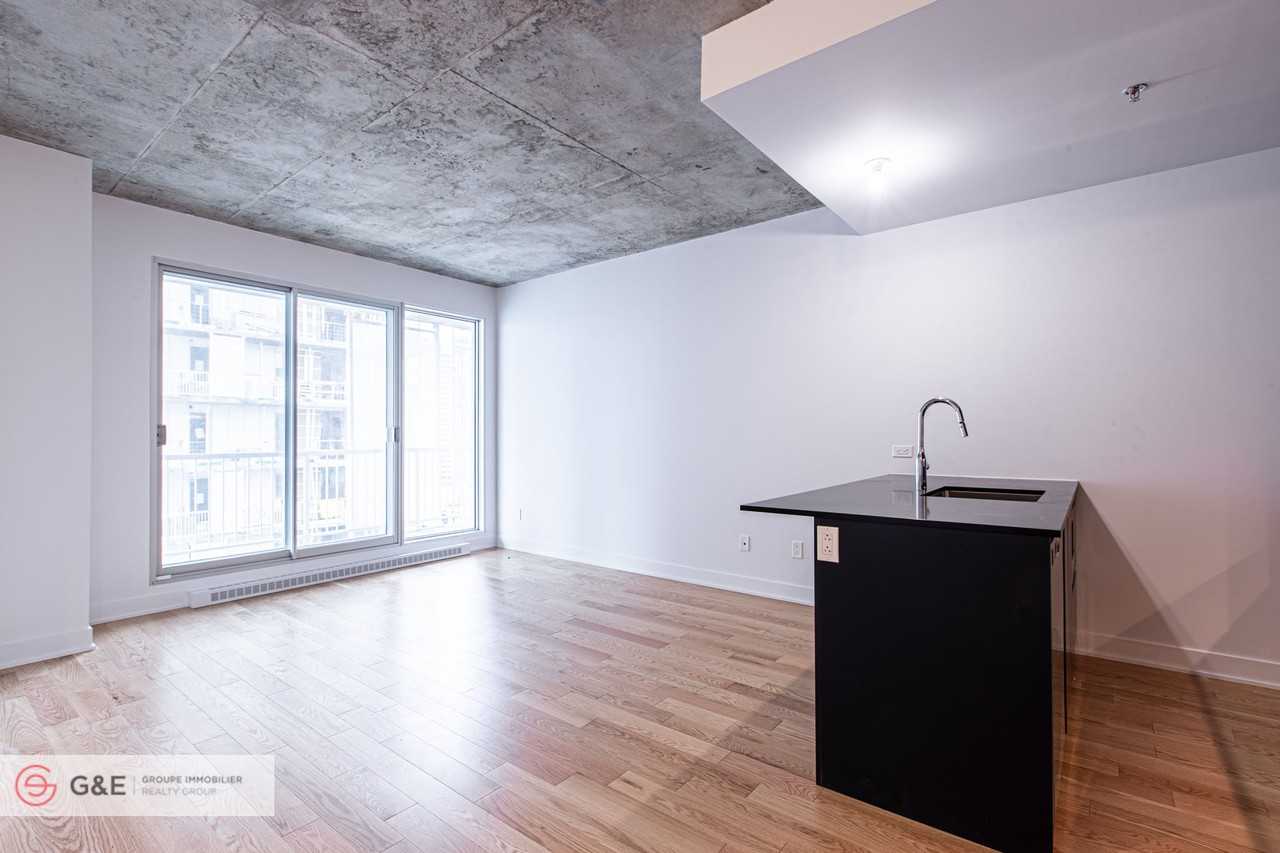 2300 Rue Tupper, Montréal, QC H3H 0B9, CAN - 30 unit Rentals - Zumper