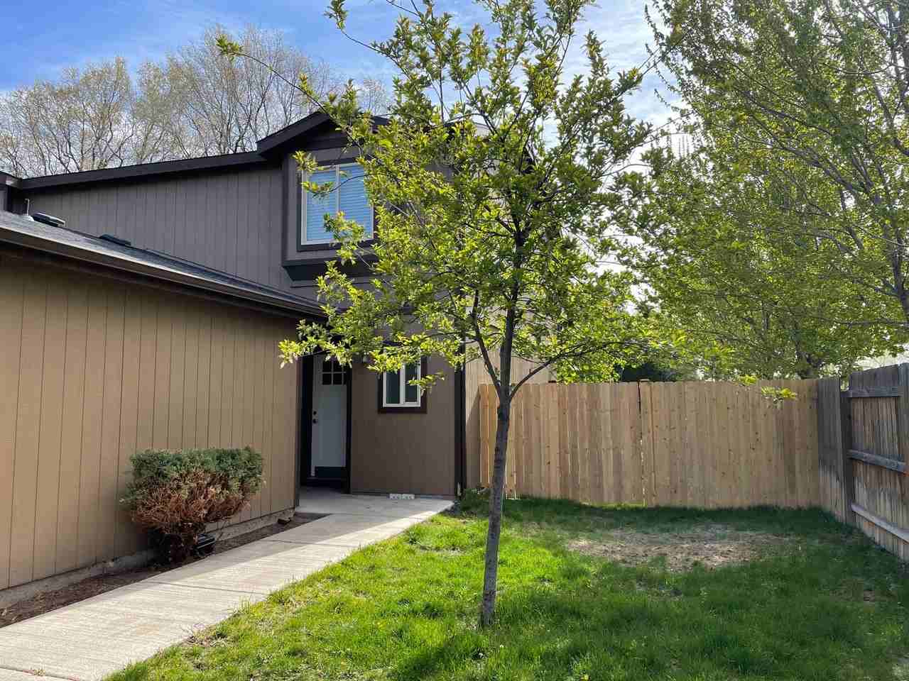 Timber View Apartments - Redmond OR | Zumper