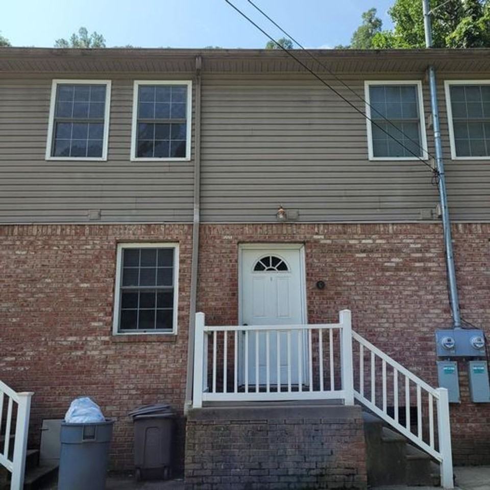 Chelyan Apartments - 225 Little Creek Rd Cabin Creek WV | Zumper