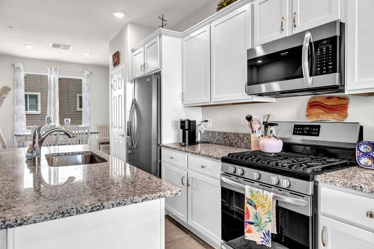 3185 Sterling Ridge Cir, Sparks, NV 89431 2 Bedroom Condo for $2,150 ...