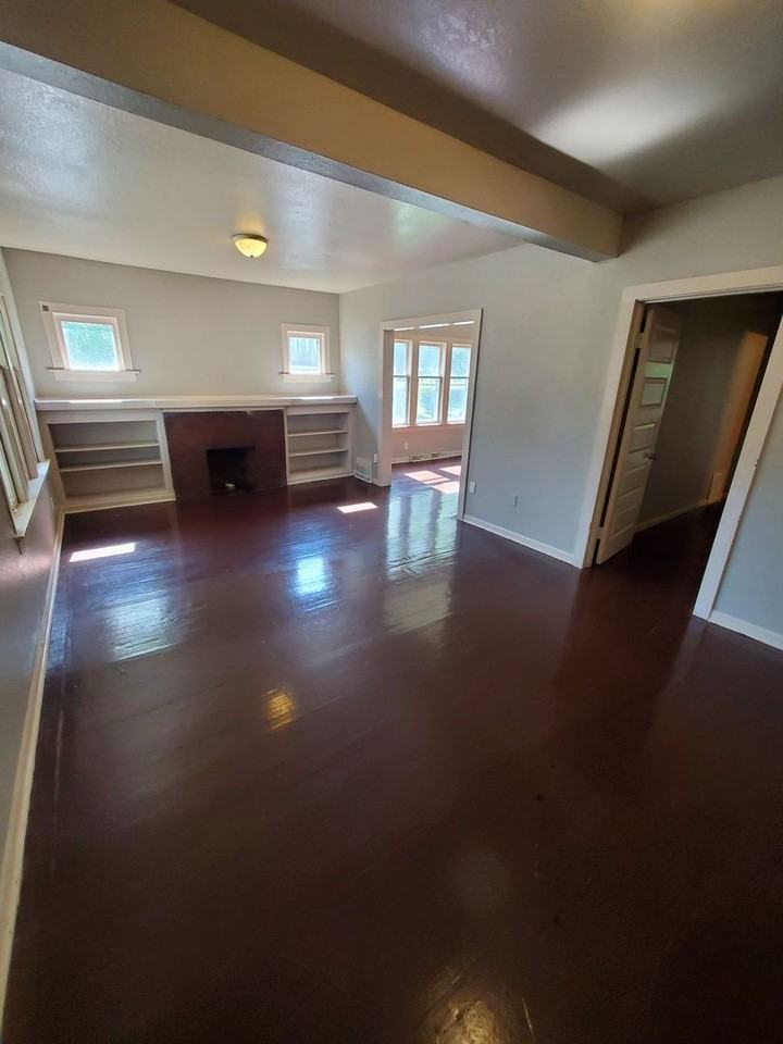 2203-2205 W Melvina St. (Duplex) Apartments - 2203 W Melvina St ...