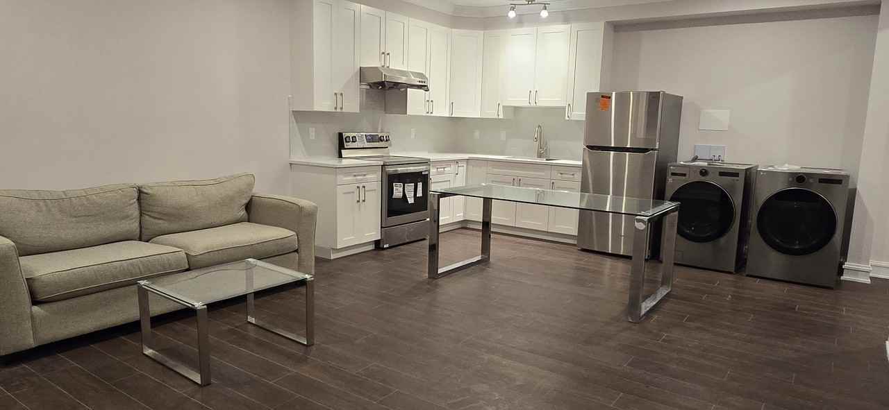 4231 Chelsea Crescent, North Vancouver, BC V7R 3J4 - 1 Bedroom Apartment for Rent | PadMapper