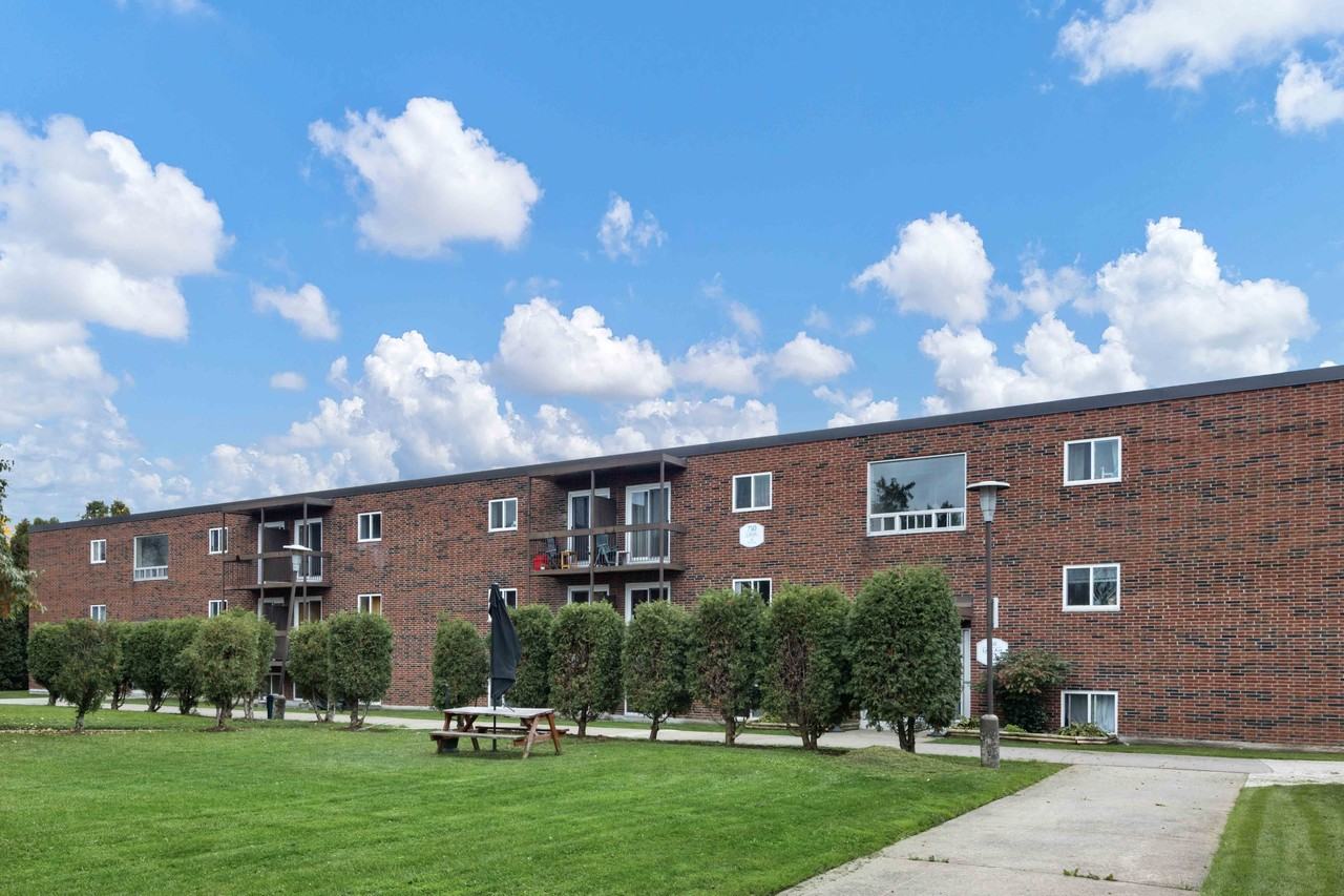 Laflin Avenue Apartments - 746, 750 & 754 Laflin Ave. Cornwall ON | Zumper