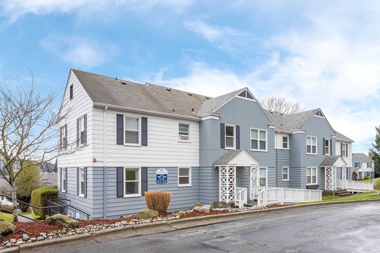 The View At Manette Apartments - 1619 Wheaton Way, Bremerton, WA 98310 ...