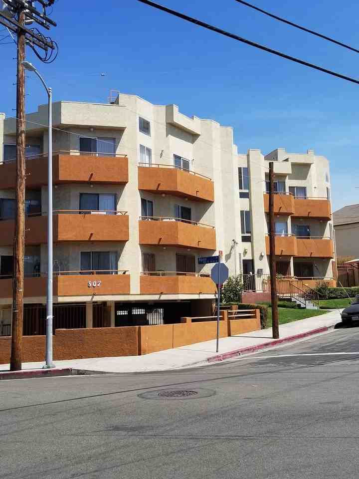 807Bunk - 807 N Bunker Hill Ave, Los Angeles, CA 90012 - Apartment for ...