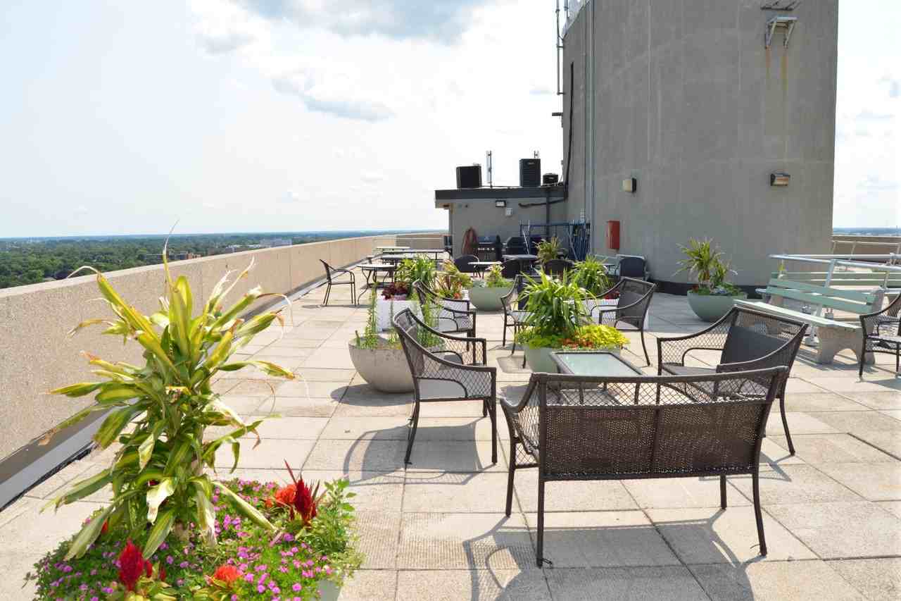 Kenwick Place Apartments - 160 George St, Sarnia, ON N7T 7V4 - Zumper