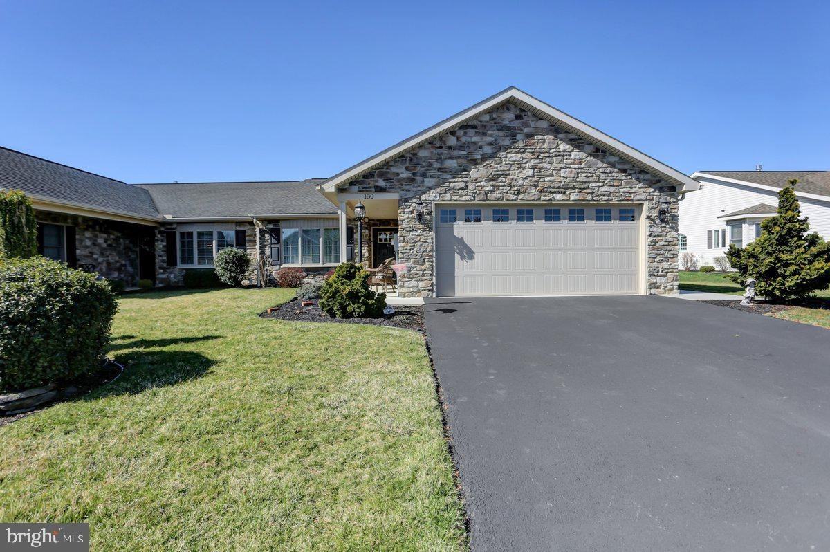 180 Tobin Dr #251, Chambersburg, PA 17201 2 Bedroom House for $2,200 ...