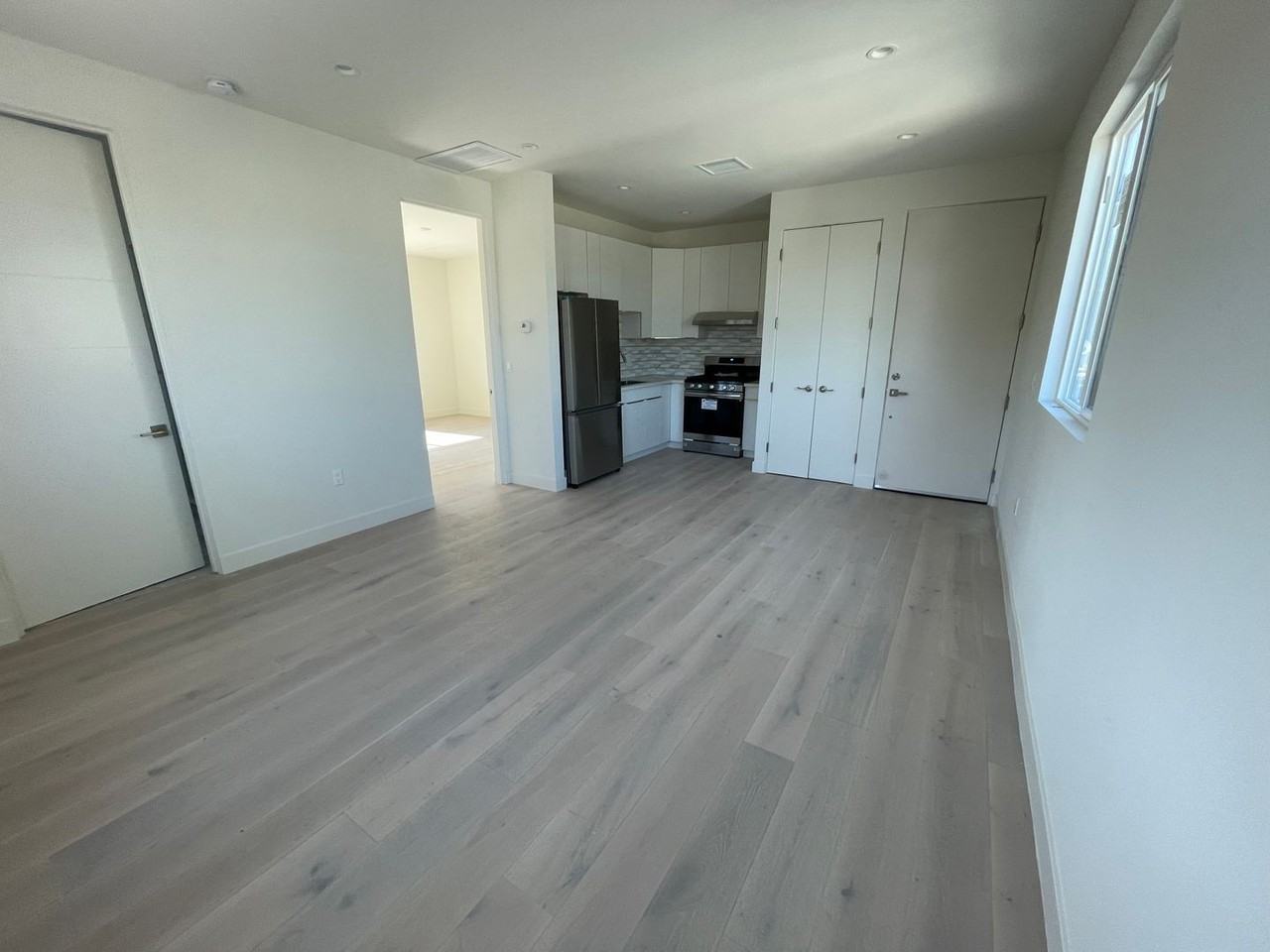 266M Apartments - 266 S Mansfield Ave, Los Angeles, CA 90036 - Zumper