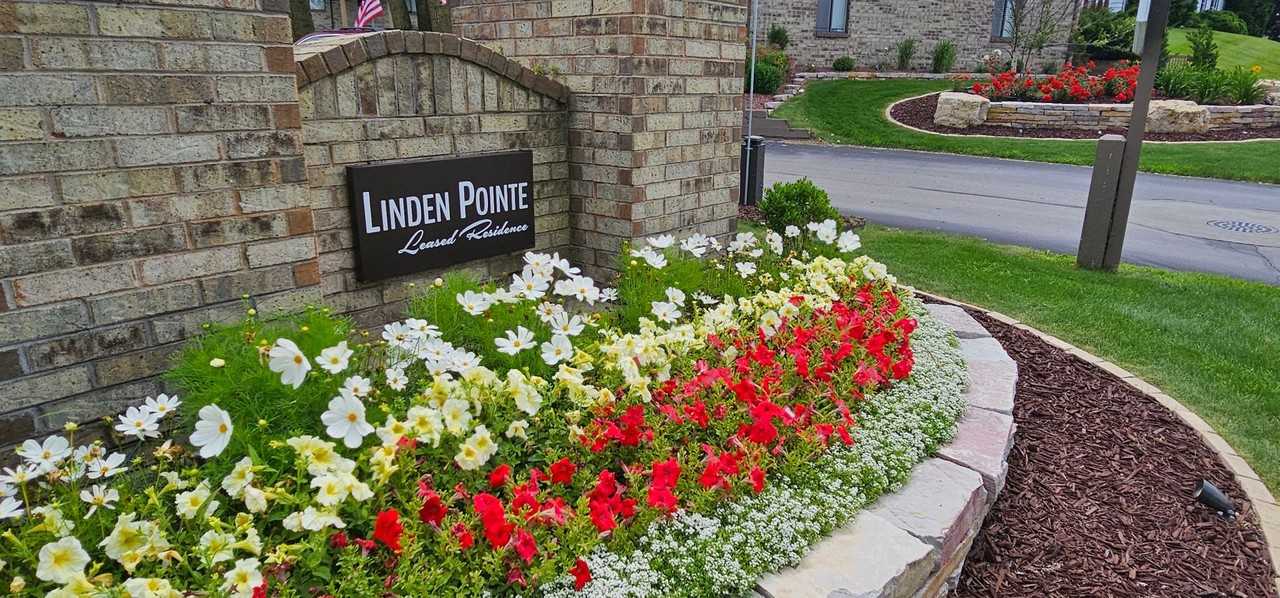 Linden Pointe Residences Apartments - Business Dr Green Bay WI | Zumper