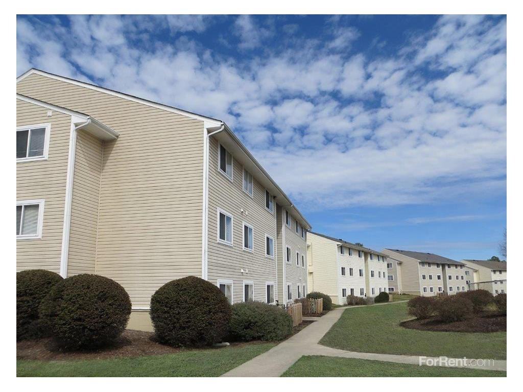 Colonial Ridge Apartments - 2609 Mangowood Dr Colonial Heights VA | Zumper