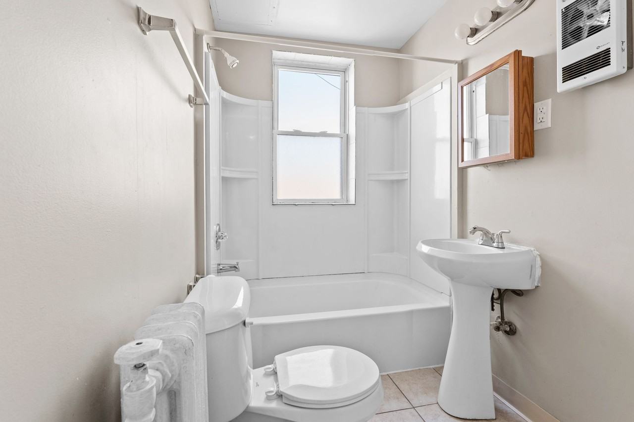 Huron River Dearborn Apartments - 7100 Freda St, Dearborn, MI 48126 ...