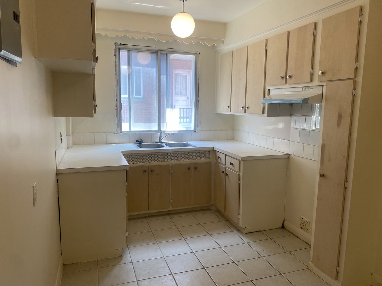 6575 Avenue Victoria, Montréal, QC H3W 2T1 - 2 Bedroom Apartment for ...