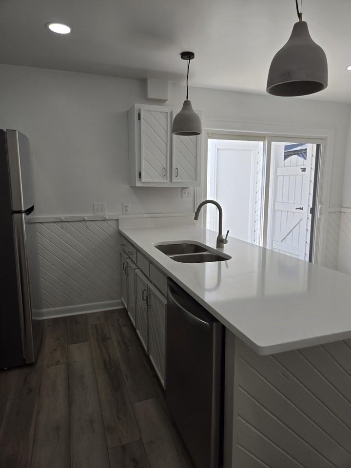 2316 Calvert Street Apartments - 2316 Calvert St Virginia Beach VA | Zumper