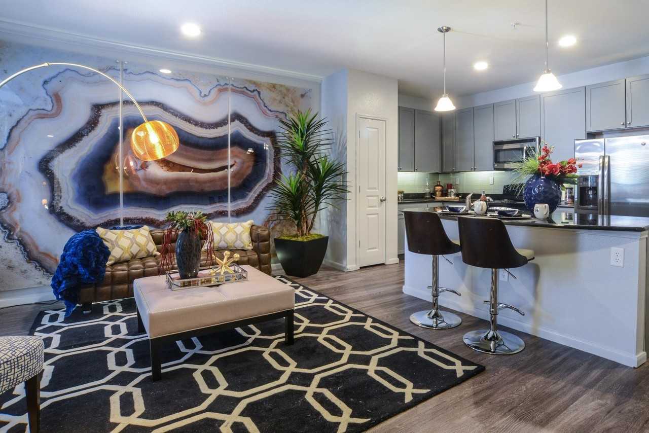 The Beverly at Medical Center Apartments - 901 Red River St Austin TX ...