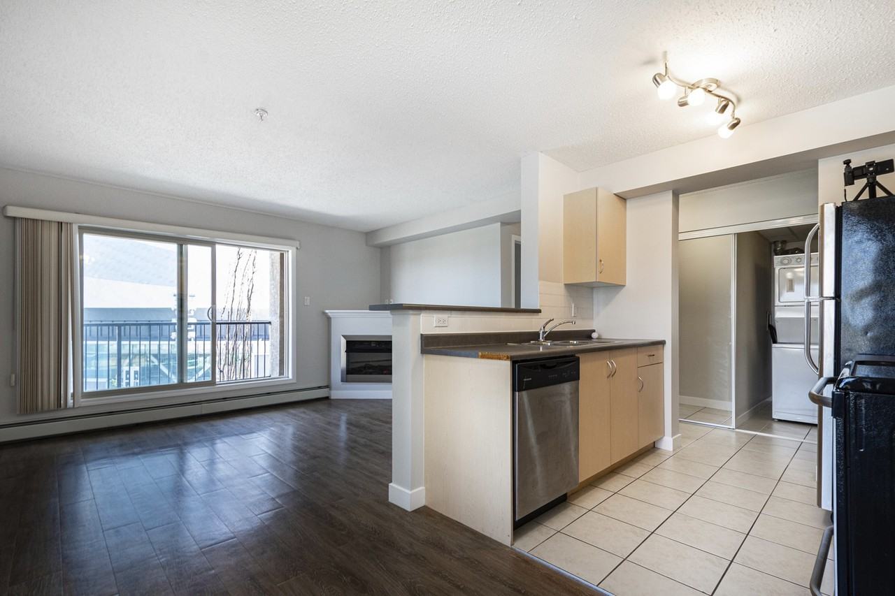 Square 104 Apartments - 10411 105 Ave Nw Edmonton AB | Zumper