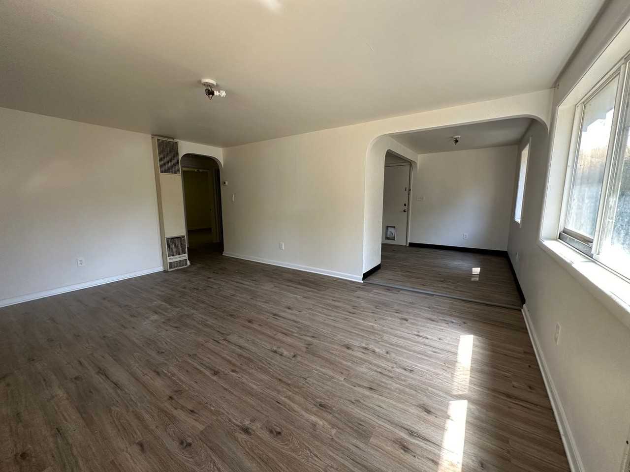 CREST Duplexes Apartments - Crest St Klamath Falls OR | Zumper