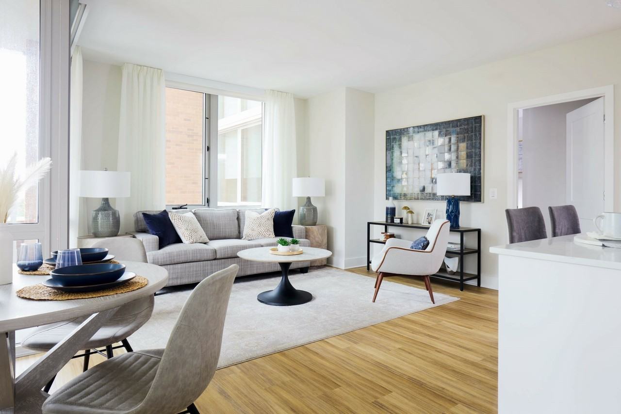 Meridian 2250 at Eisenhower Station Apartments - 2250 Dock Ln ...