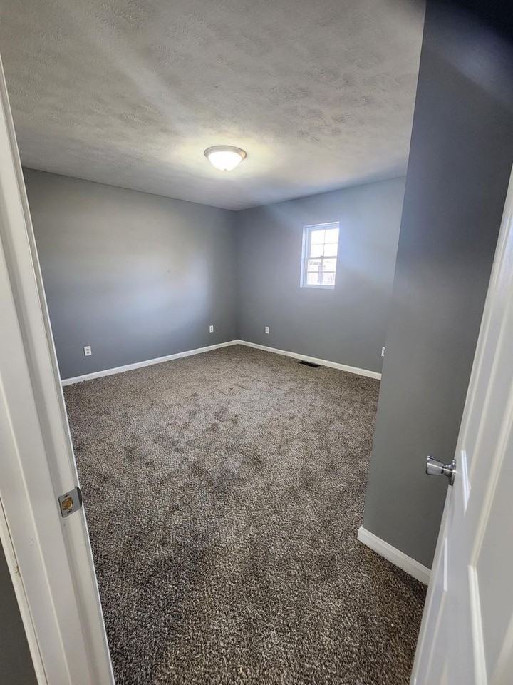 620 E Grant St Apartments - Herrin IL | Zumper