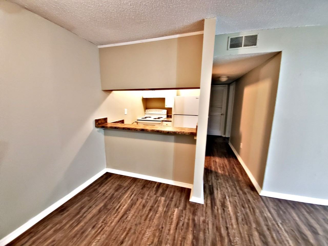 A2(RCH-8) Redstone Ridge 4205 Apartments - 4205 Patton Road Southwest ...