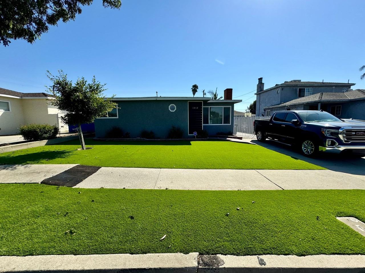 Beautiful Front House in desirable Los Angeles neighborhood Apartments ...