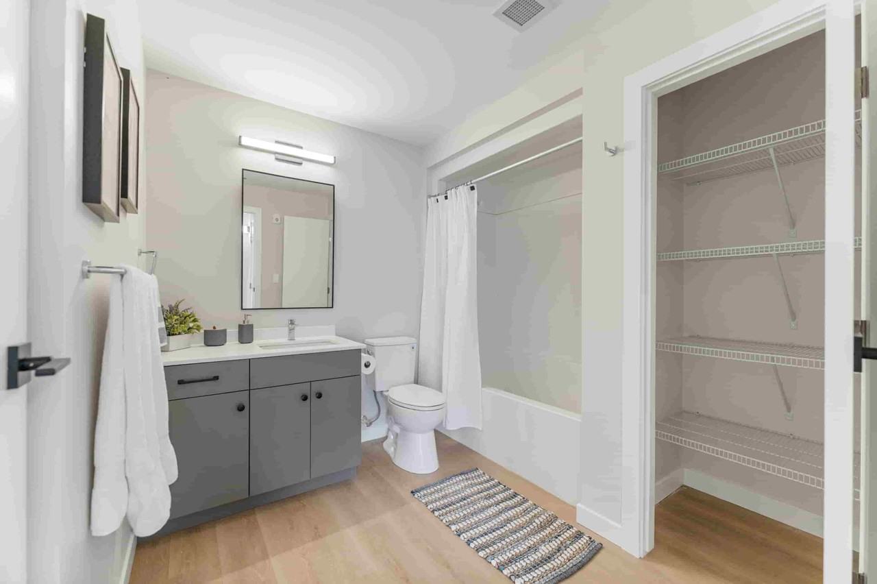 The Parkbridge Apartments - 2140 Portage Ave Winnipeg MB | Zumper