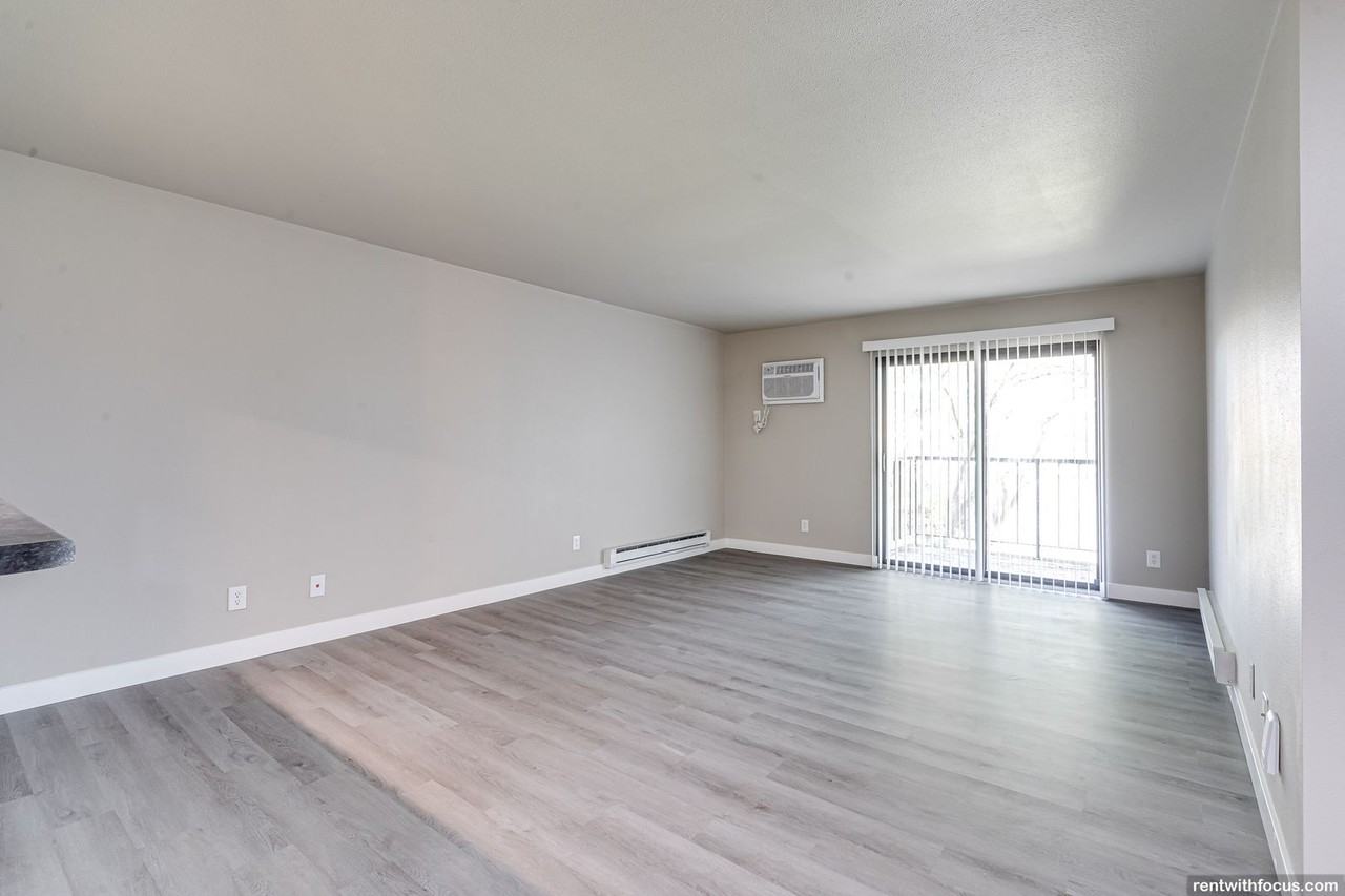 The Edge Community Apartments - 100 West Walnut Street Green Bay WI ...