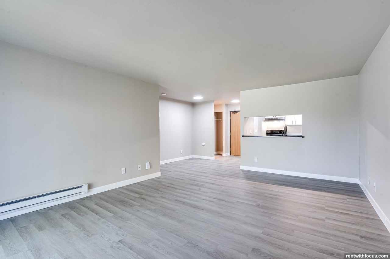 The Edge Community Apartments - 100 West Walnut Street Green Bay WI ...