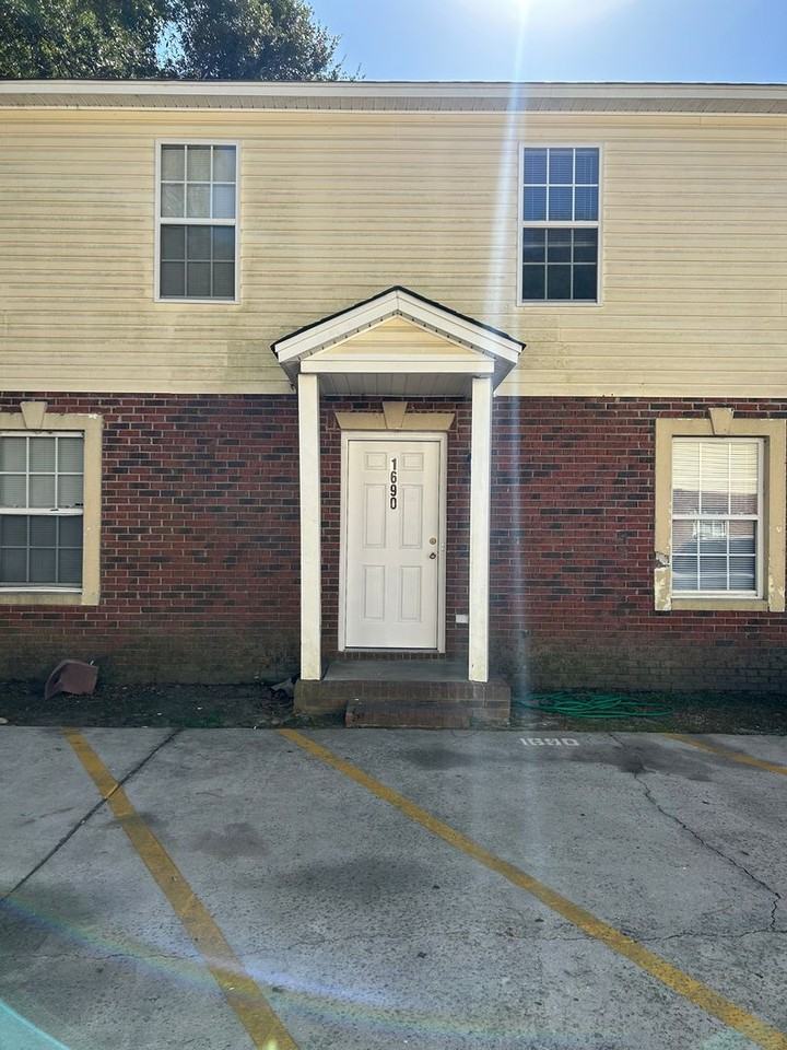 WINGATE TOWNS Apartments - 1411 Wingate St Orangeburg SC | Zumper