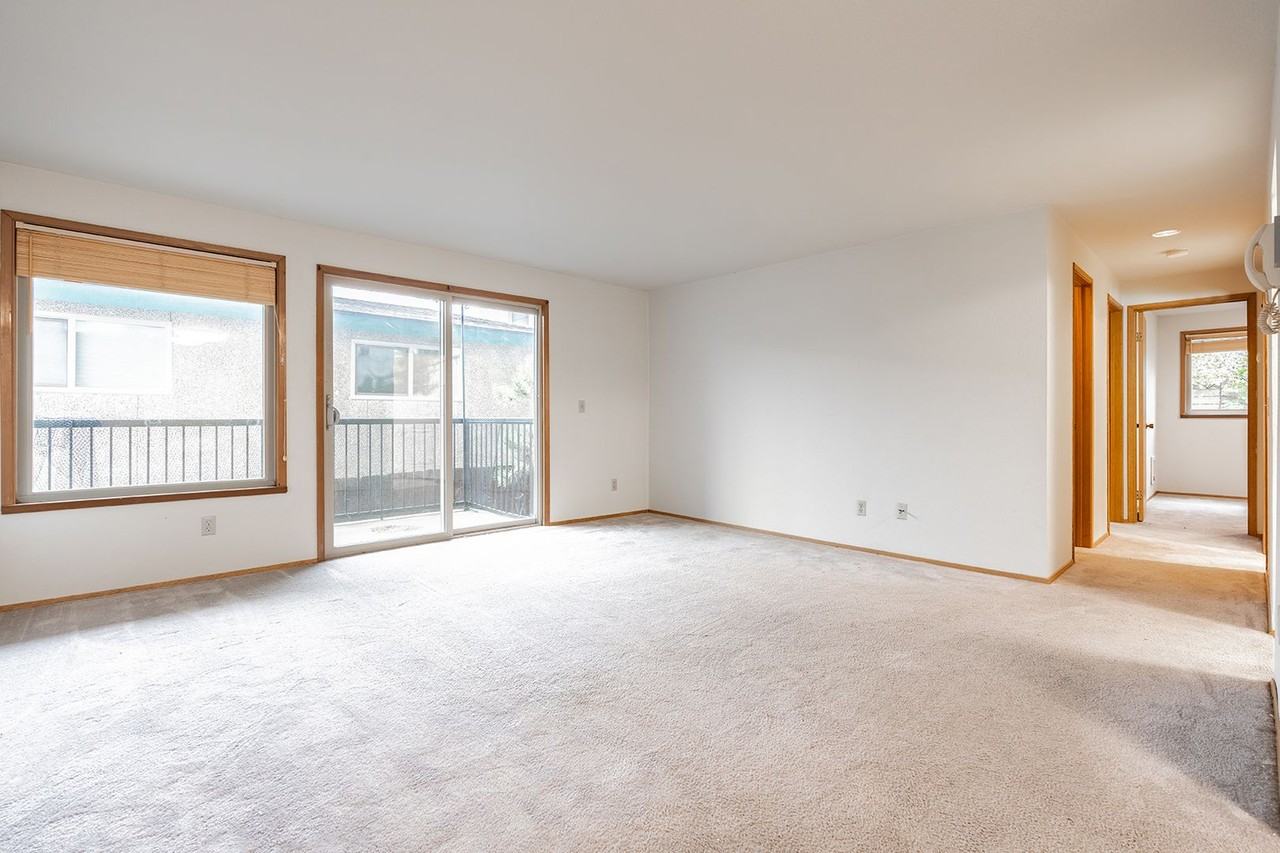 Robin Apartments - 2424 Nw 59th St Seattle WA | Zumper