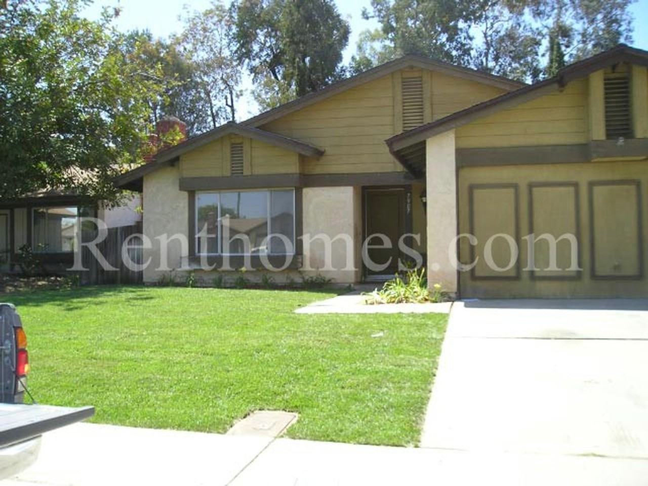 7907 Flanders Drive, San Diego, CA 92126 - 3 bedroom House Rental - Zumper