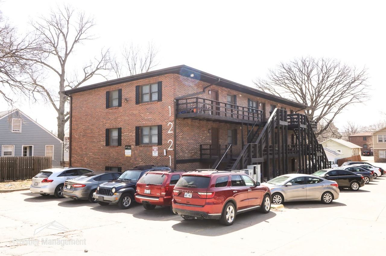 1221 Ratone Apartments - Manhattan KS | Zumper