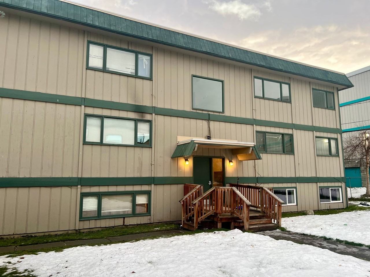 3530 E 42nd Avenue - JM50/APM50 Apartments - 3530 E 42nd Ave Anchorage ...