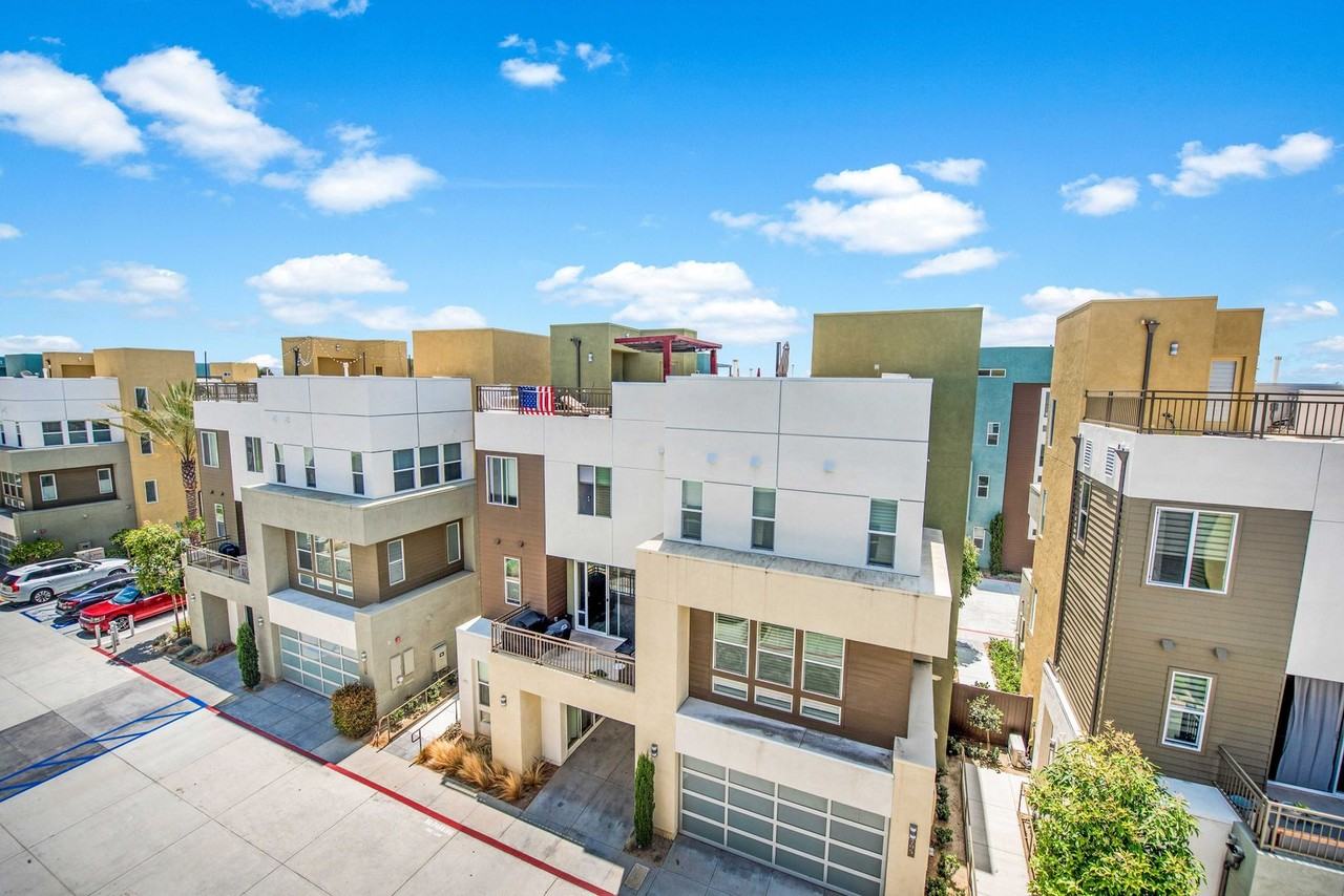 Condos For Rent In Costa Mesa