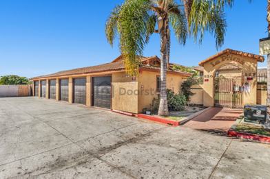 820 N Santa Fe Ave #2, Vista, CA 92083 - 3 Bedroom Apartment for Rent ...