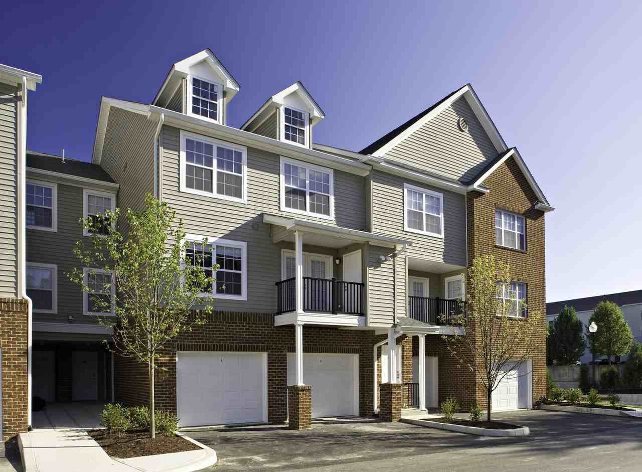 Huntington Townhomes Apartments - 100 Avalon Dr Shelton CT | Zumper