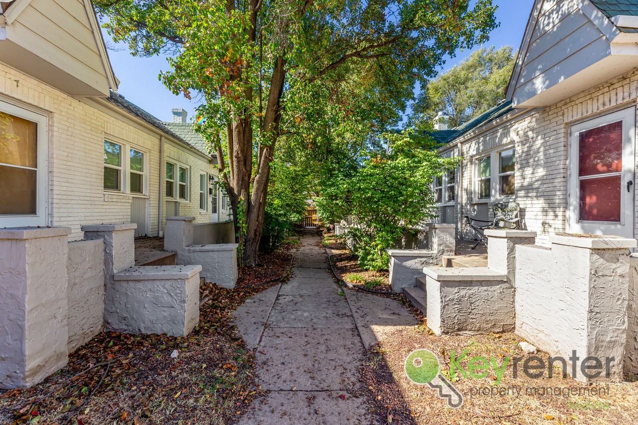 324 S Hydraulic St Fourplex Apartments - 324 S Hydraulic St Wichita KS ...