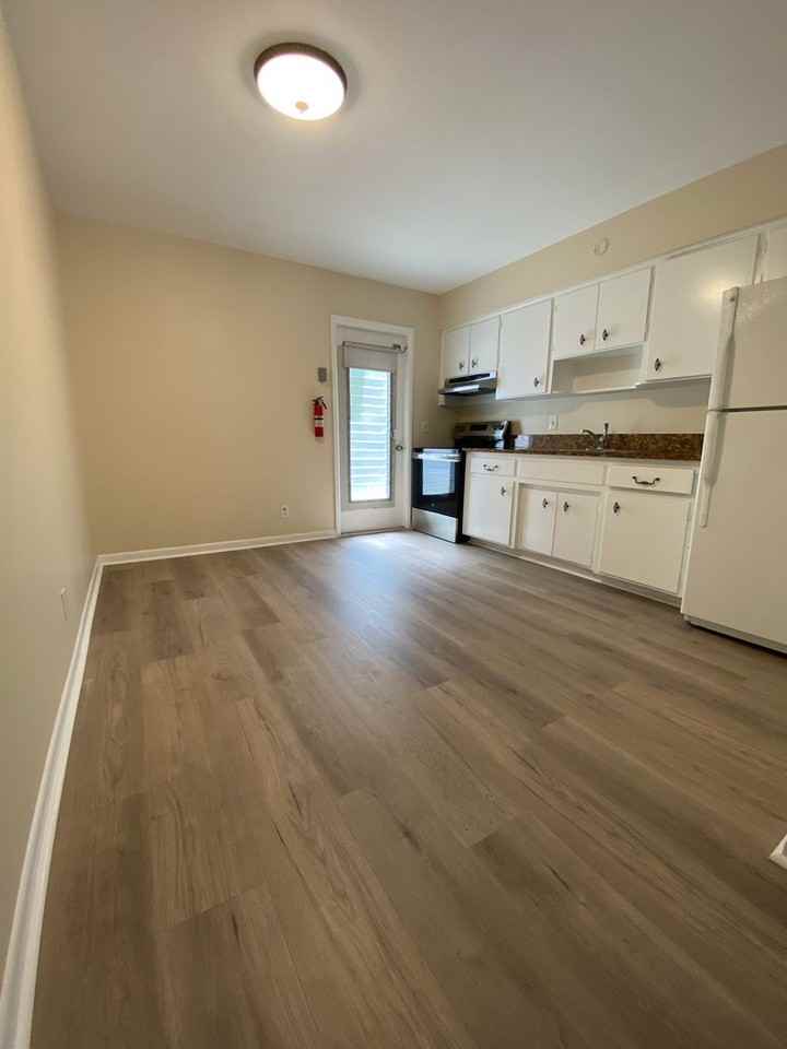 610 Prosperity Farms Road Apartments - 610 Prosperity Farms Rd North ...