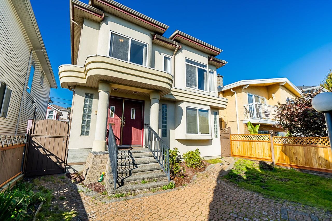 381 East 57th Avenue, Vancouver, BC V5X 1S6, CAN - 3 bedroom House Rental - Zumper