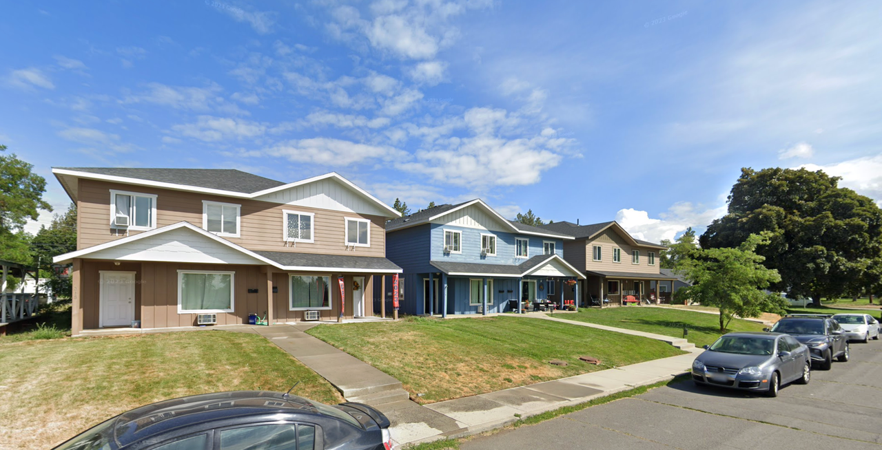 3rd Street Duplexes in Cheney near EWU! Apartments - 308 W 3rd St ...