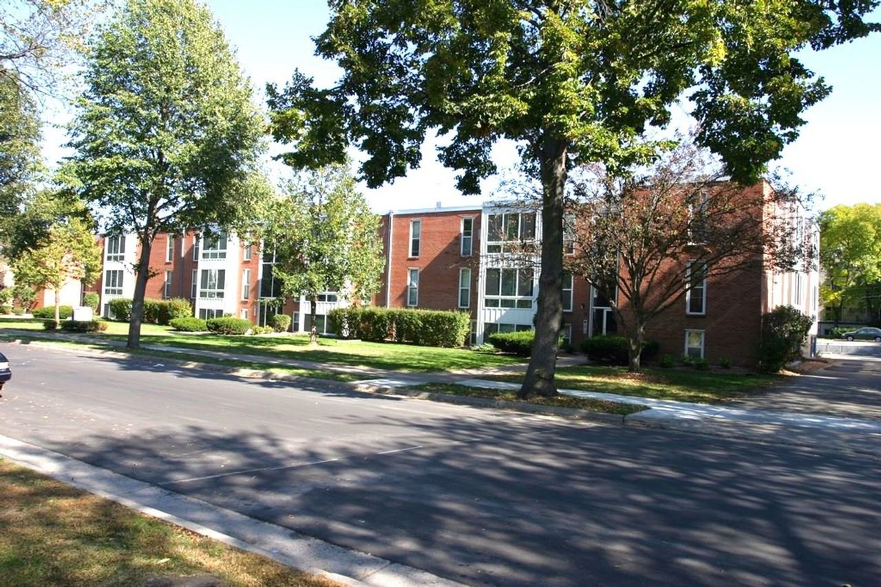 Chowen Plaza Apartments - 4425 4431/4 Chowen Ave S Minneapolis MN | Zumper