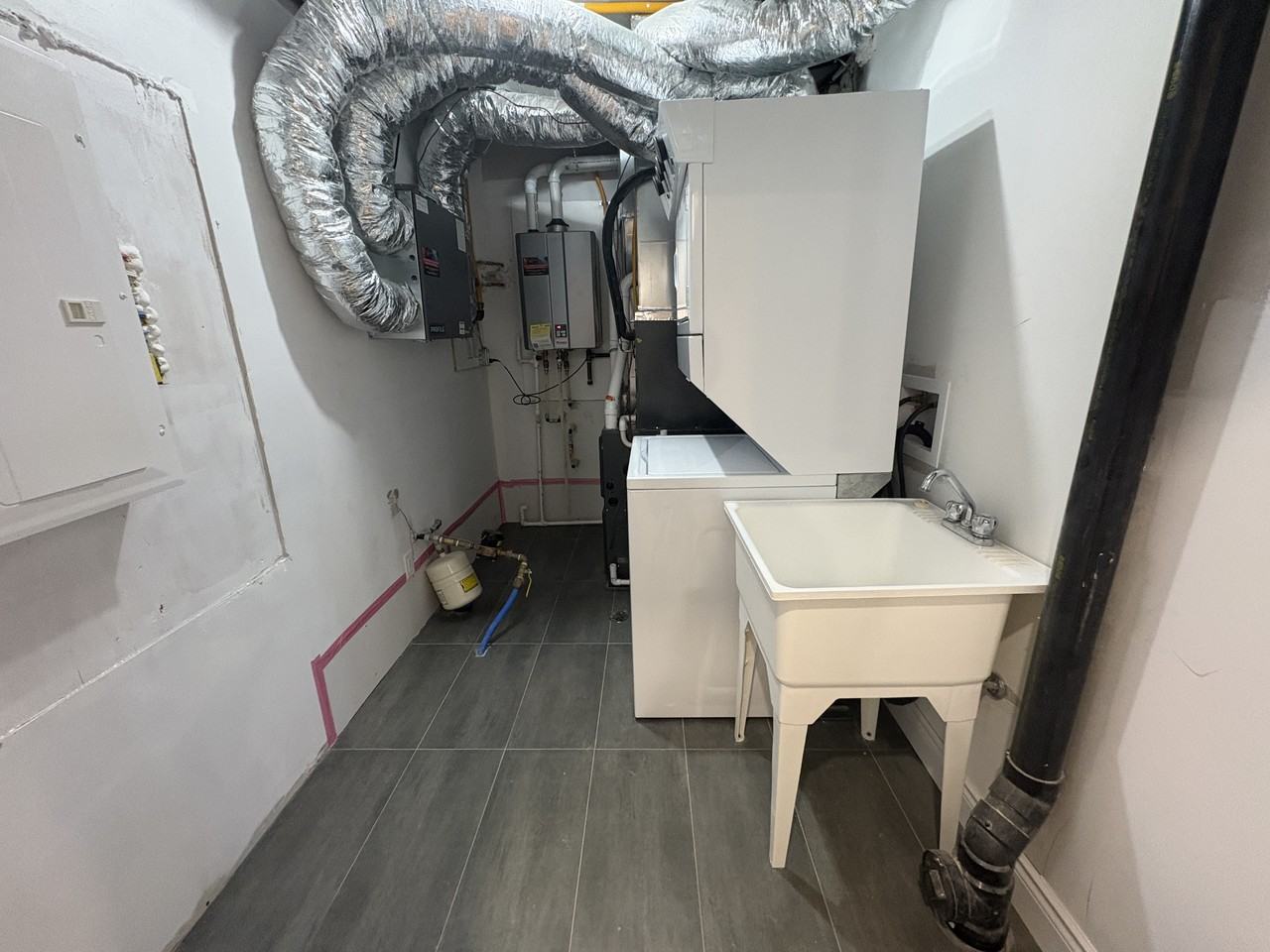 103-111 Kerr Ave Apartments - 103 Kerr Ave Chatham-Kent ON | Zumper