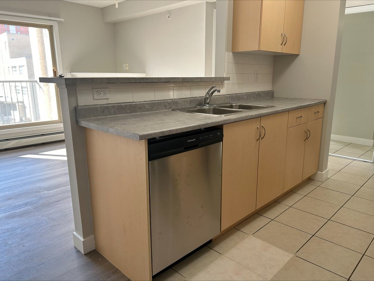 Square 104 Apartments - 10411 105 Ave Nw Edmonton AB | Zumper