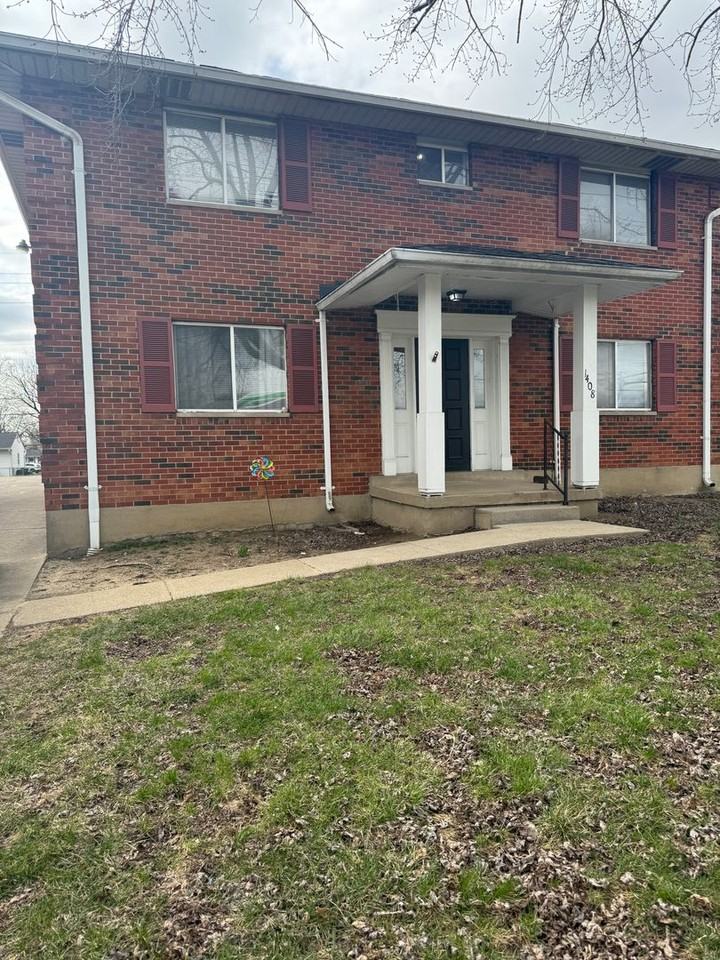 1408 Jackson Lane Multi Unit Apartments - 1408 Jackson Ln Middletown OH ...