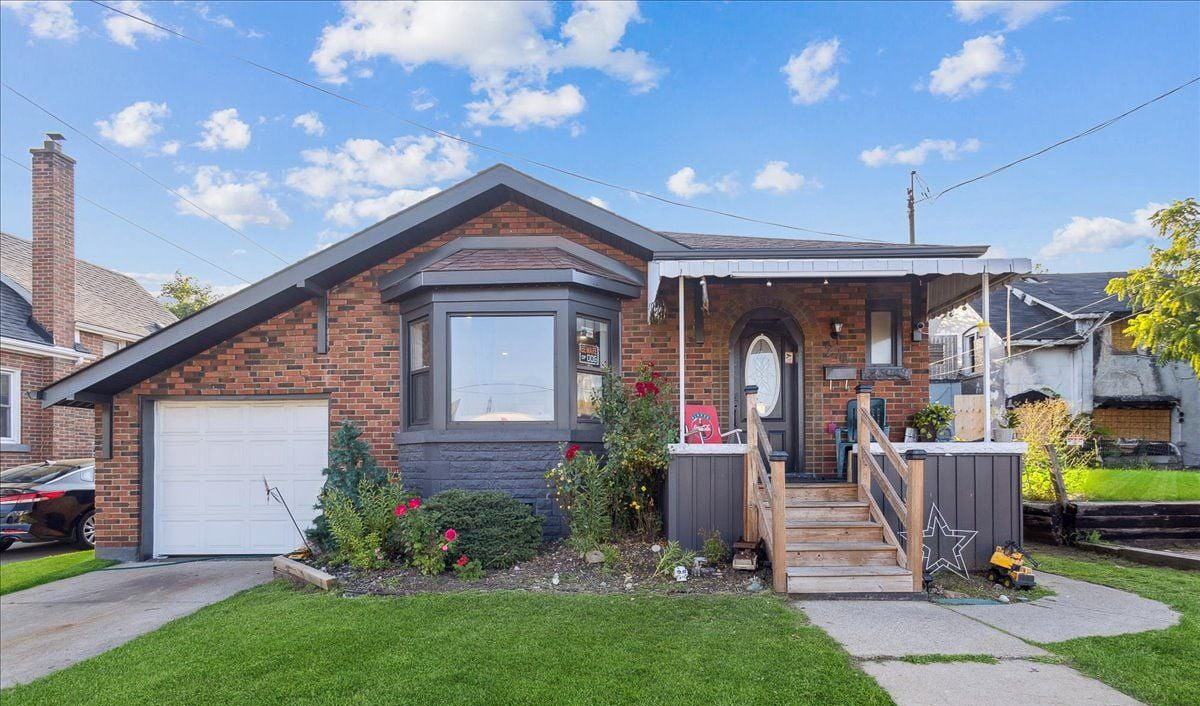 24 Rosedale Avenue, Hamilton, ON L8K 4M7, CAN - 2 bedroom House Rental ...