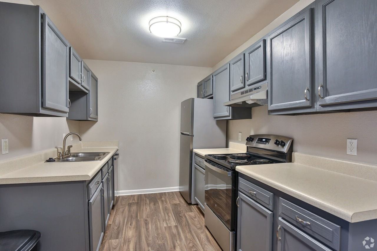 Villas at Lawson Creek Apartments - 9159 Asheville Hwy Boiling Springs ...